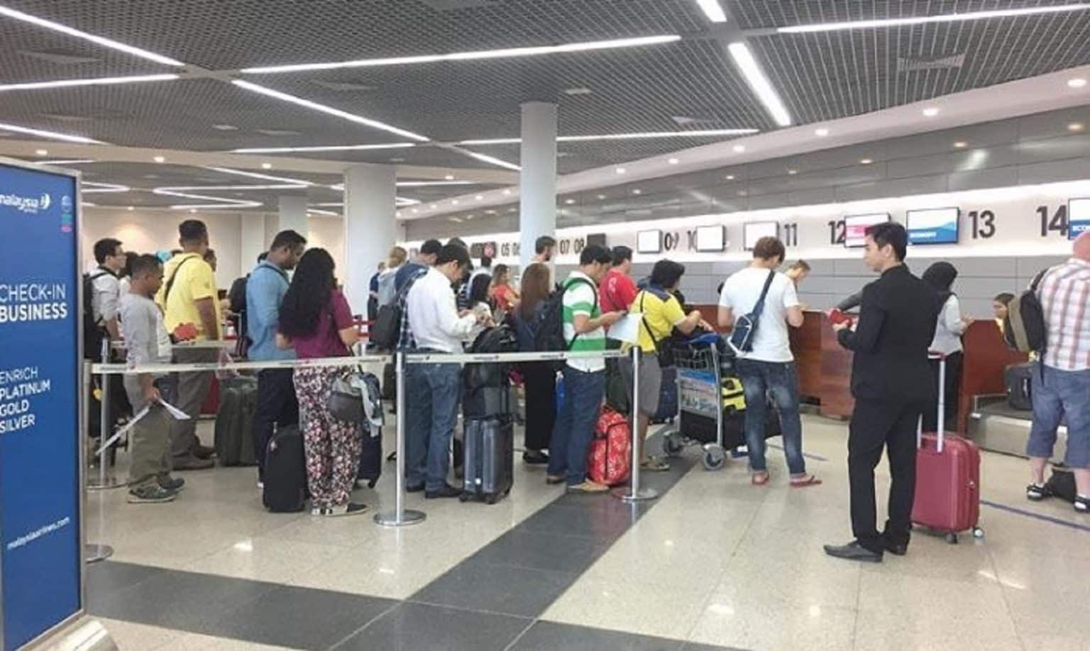 សម្ដេចតេជោ ហ៊ុន សែន បញ្ជាឱ្យអភិបាលខេត្តមួយចំនួនកែសម្រួលវិធានការ