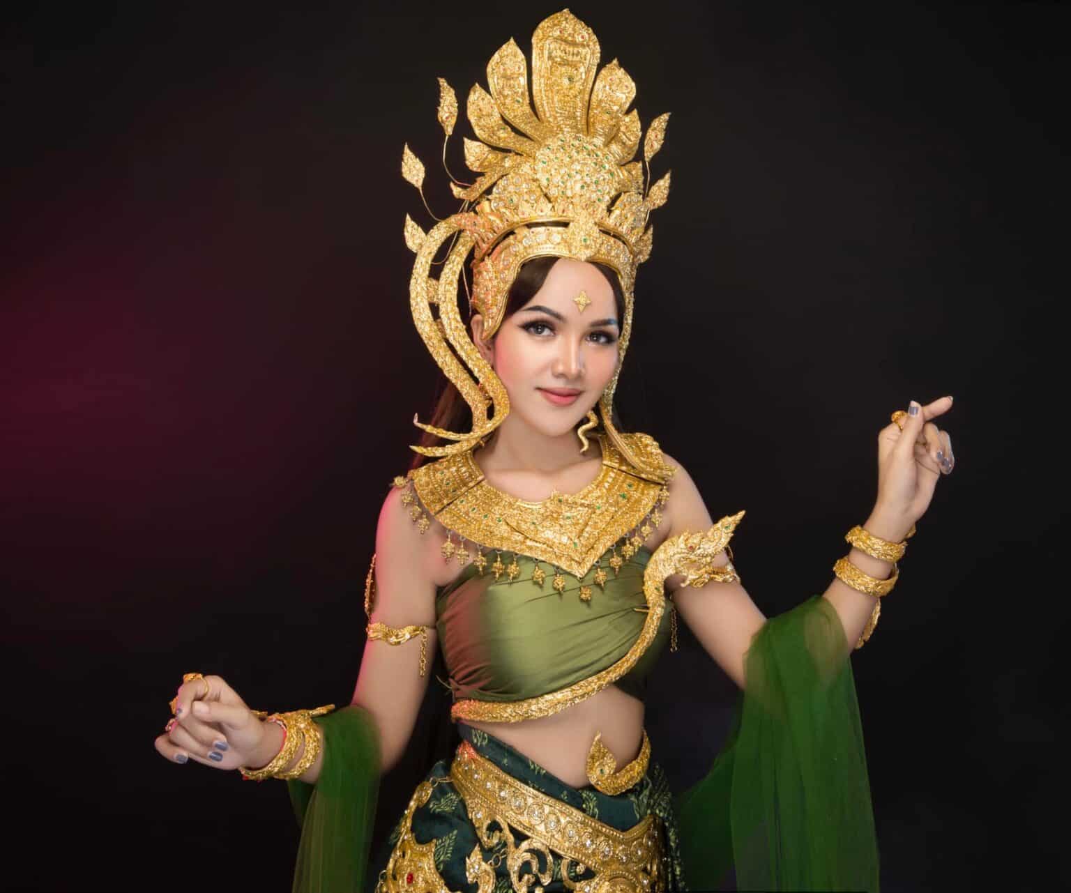 ចំណុចពិសេសៗ សូ ដាណា ធ្វើឱ្យ CIM ជ្រើសជា Miss Petite Global Cam