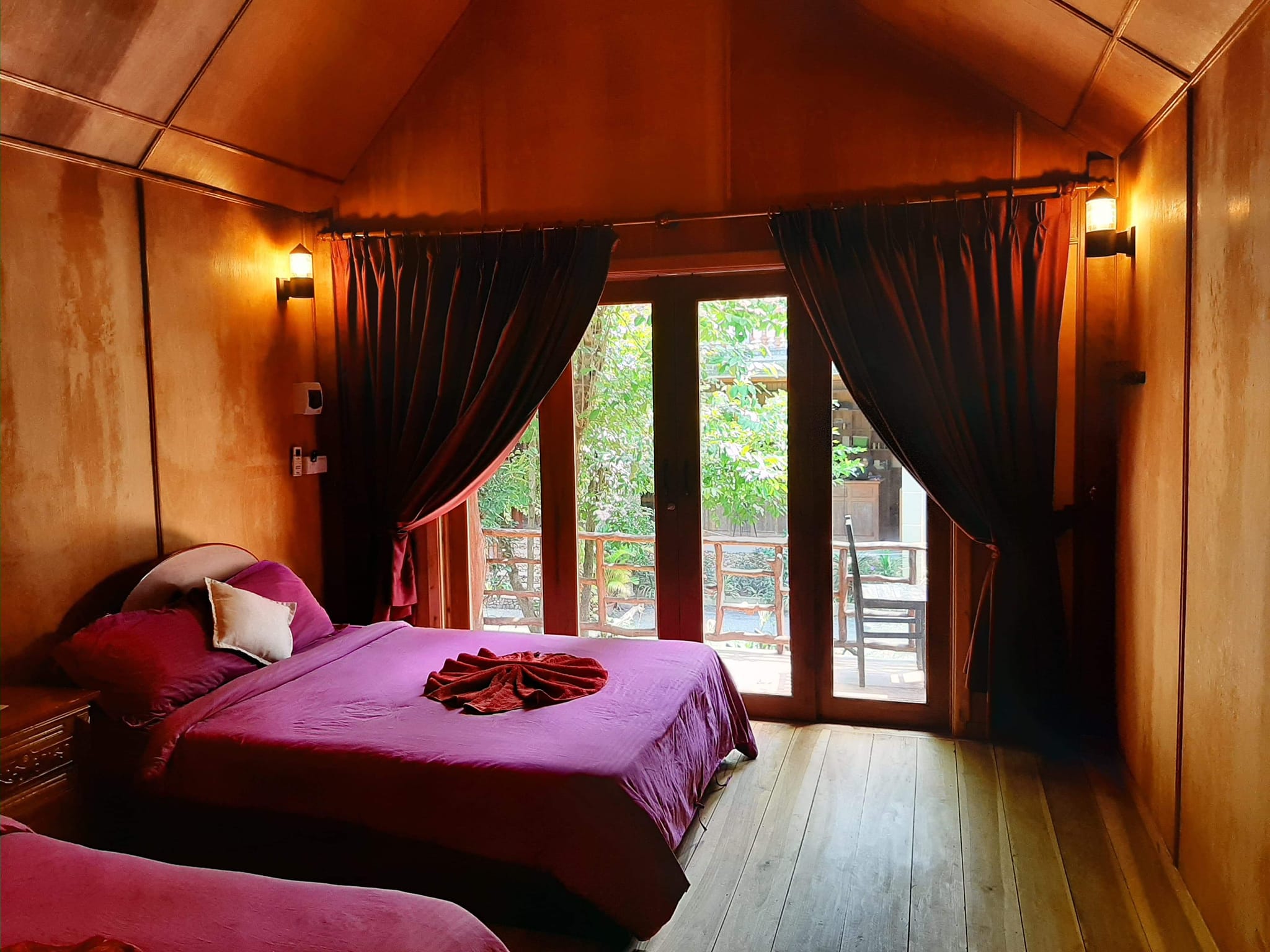 បឹងហ្កាឡូលំហែកាយជាប់ដងព្រែកមួយនេះ ទេសភាពស្រស់បំព្រង ល្អ