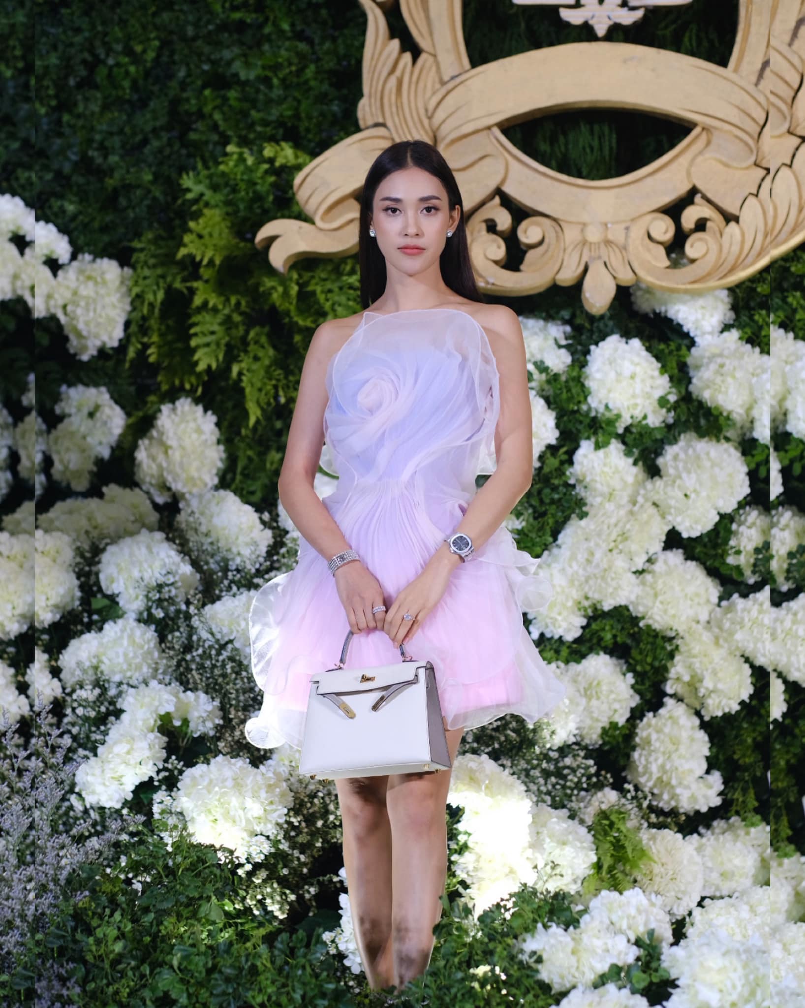 ចង់បាន សុភាព ឬសិចស៊ី ធីតាសង្ក្រាន្ត Kon Ant តែង ខ្លួនសមទាំងអស់!