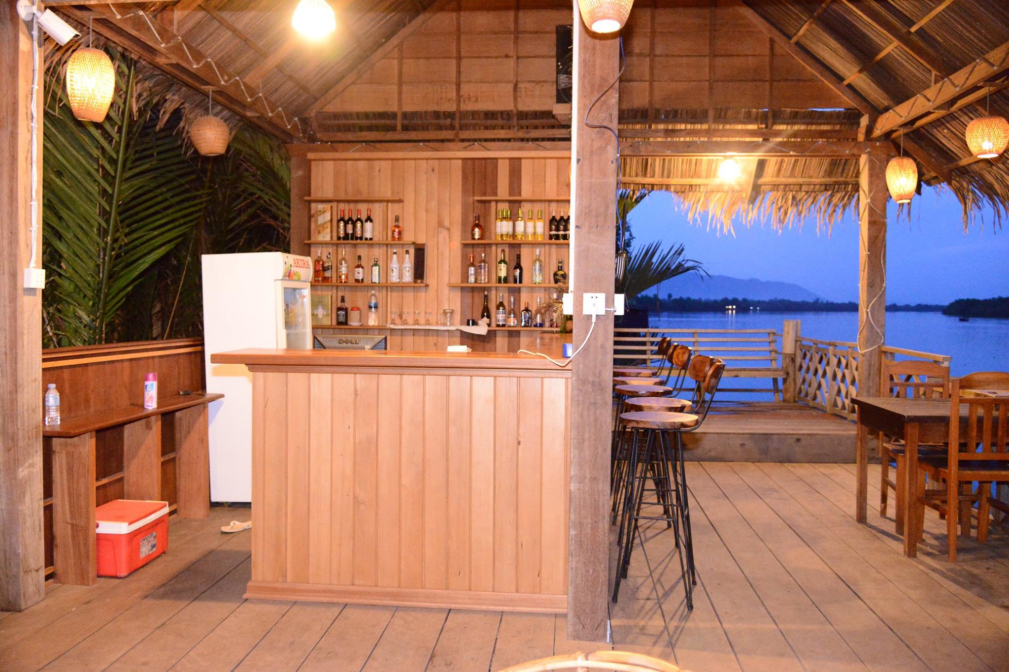 បឹងហ្កាឡូលំហែកាយជាប់ដងព្រែកមួយនេះ ទេសភាពស្រស់បំព្រង ល្អ