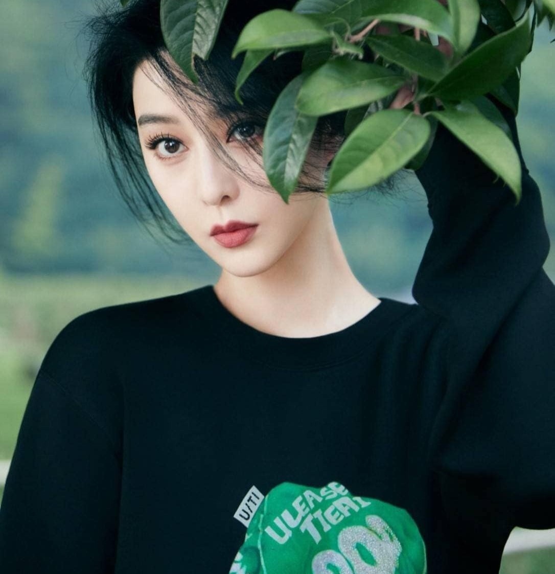 លែងលាក់បាំង! Fan BingBing បណ្ដើរមិត្តប្រុសចេញមុខ តែបែរលេ..