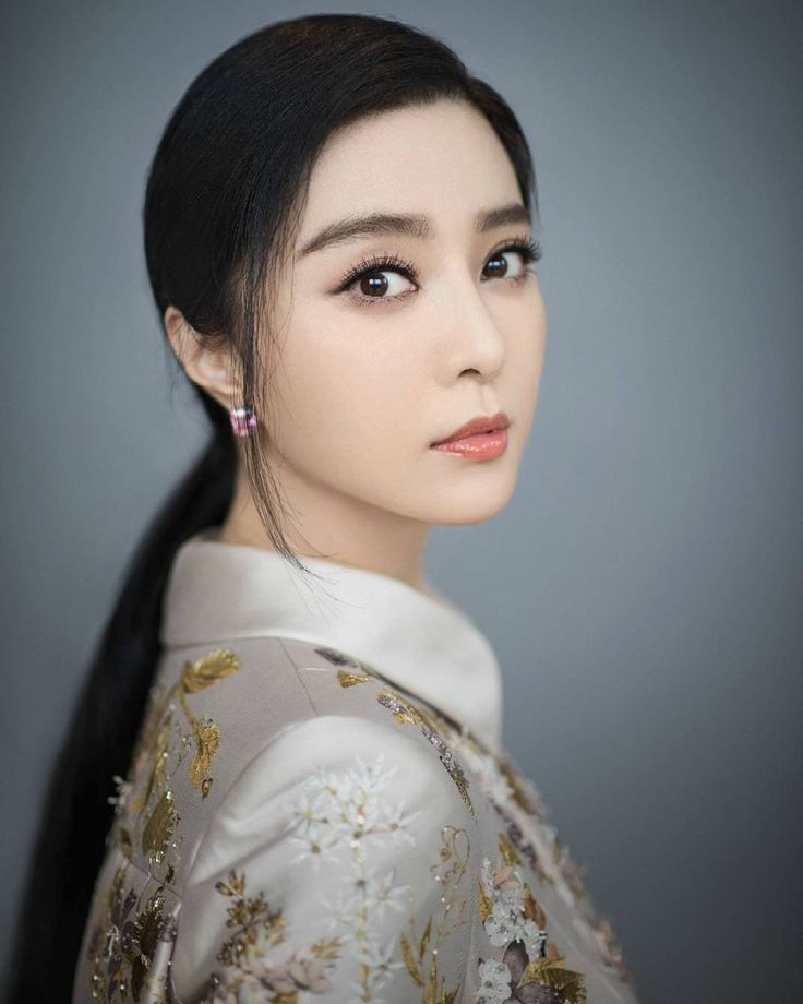 លែងលាក់បាំង! Fan BingBing បណ្ដើរមិត្តប្រុសចេញមុខ តែបែរលេ..