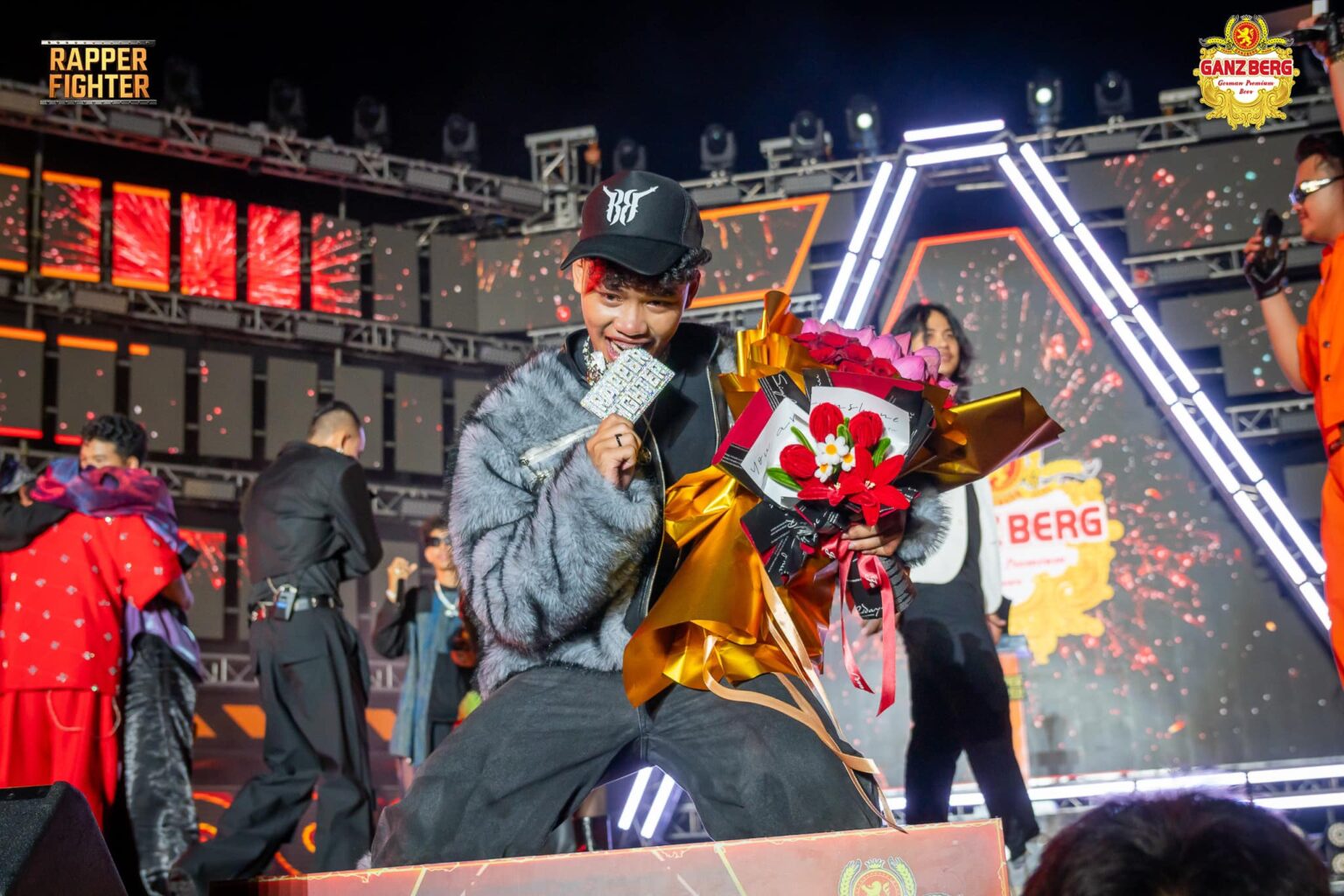 ទីបំផុតកូនសិស្ស Coach Ruthko ក្លាយជាម្ចាស់ពាន Rapper Fighter រដូវ