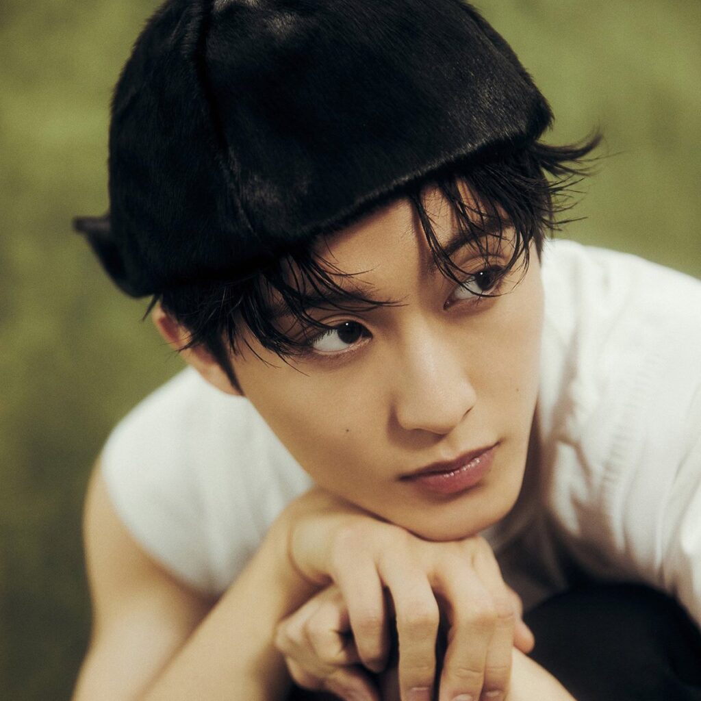 The Firstfruit អាល់ប៊ុមទោលដំបូងរបស់ Mark ក្លាយខ្លួនជាអាល់ប៊ុមលក់