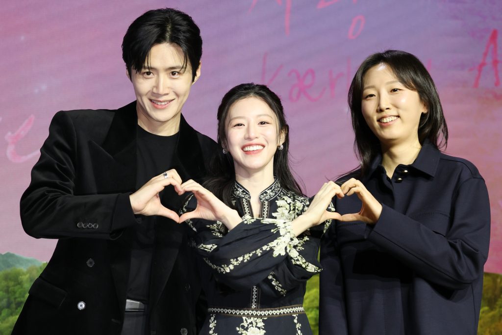 Kim Seon Ho មានពេល ៤ខែរៀនភាសាថ្មី ដើម្បីសម្ដែងជាតួដែលចេះ